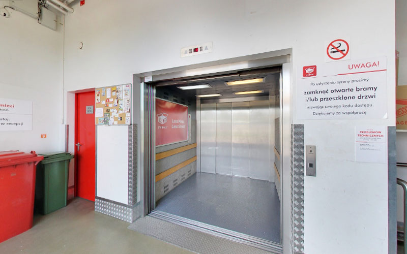 Self Storage Warszawa Torunska - ul. Ostródzka 50 A - Less Mess Storage